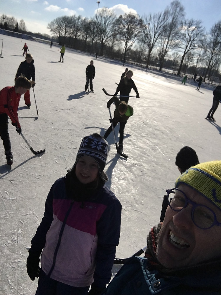 IJs testen en schaatsen