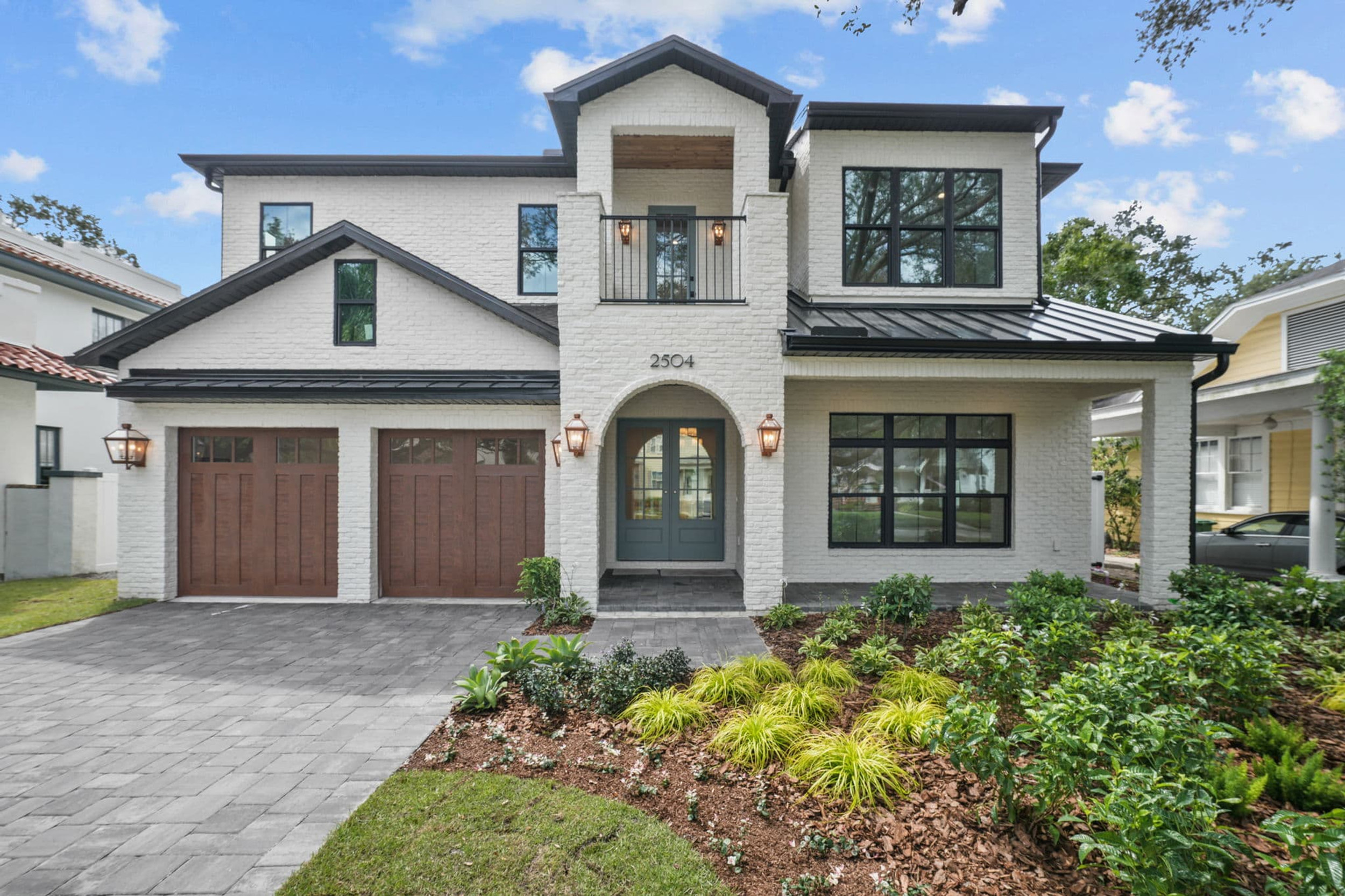 New Suburb Beautiful Custom Homes | Arcos Custom Homes
