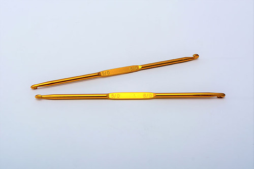 Double ended metal crochet hook | craftmiddleeast