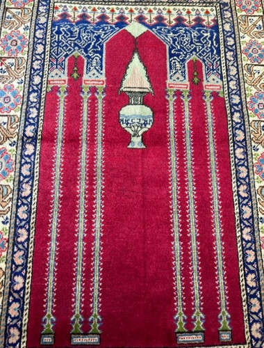 Vintage Prayer Rug | tribalcollections