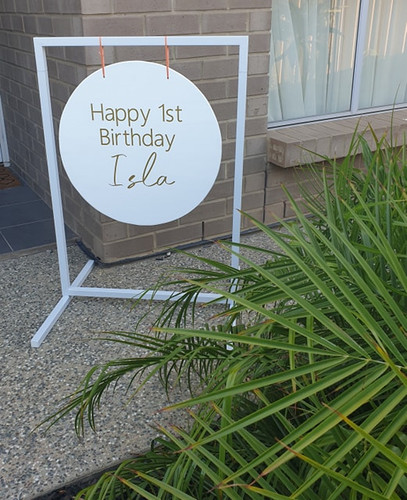 Personalized white signage frame | fleurieueventhire