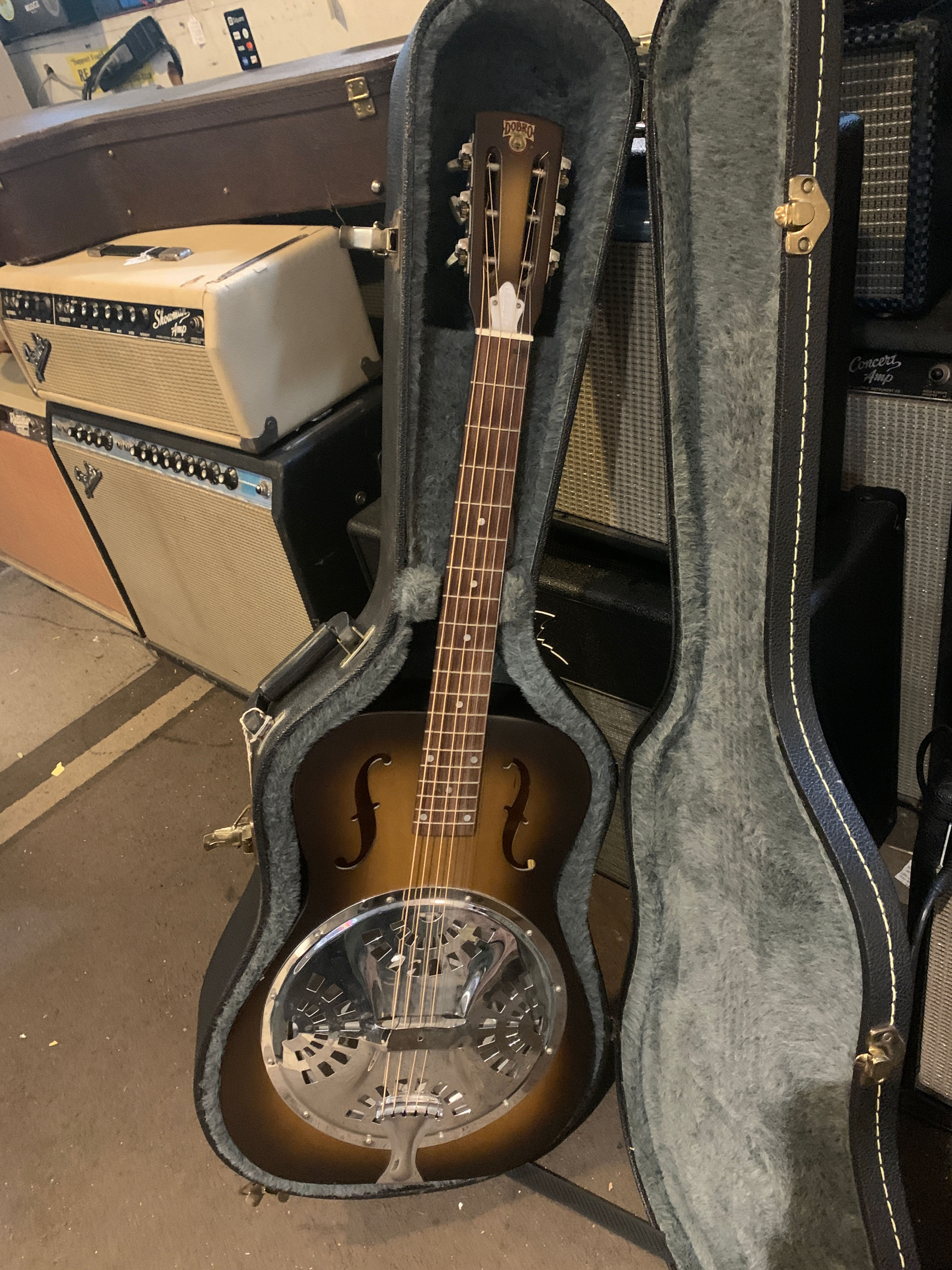 90's Dobro D 60 | Real Guitars