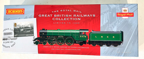 Hornby R3073 LNER A1 (Gresley) 4476 Royal Lancer | TrainMania