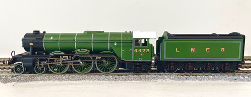 Hornby R3250 Class A3 4-6-2 4472 "Flying Scotsman" in LNER apple green ...