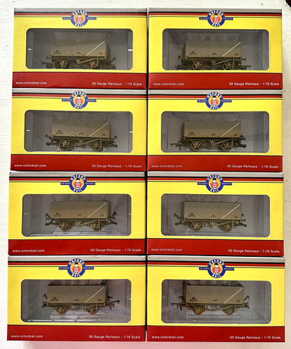 Oxford Rail OR76MW7015 7 plank wagon in BR grey - weathered; SET of 8 ...