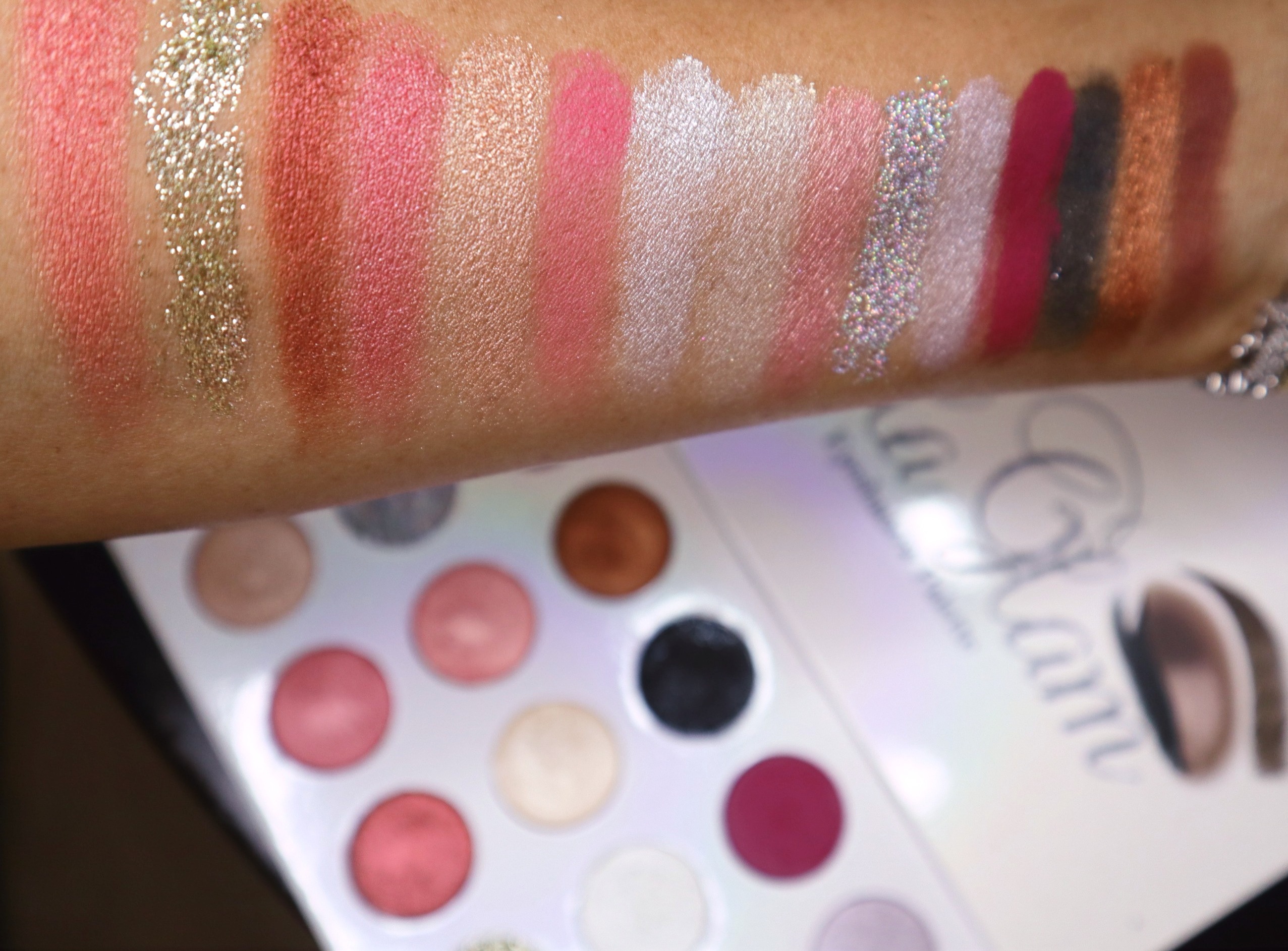 Alluring Faces Organic Makeup and Lip-gloss