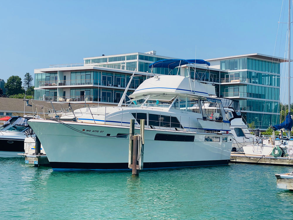 Mast light questions on 1977 41 commander | CC Commander Club