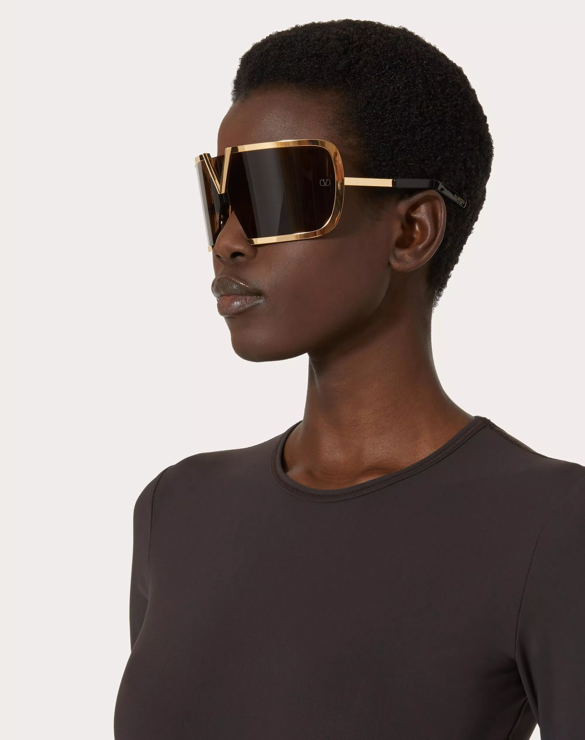 V - ROMASK ICONIC OVERSIZED MASK | Runway Boutique