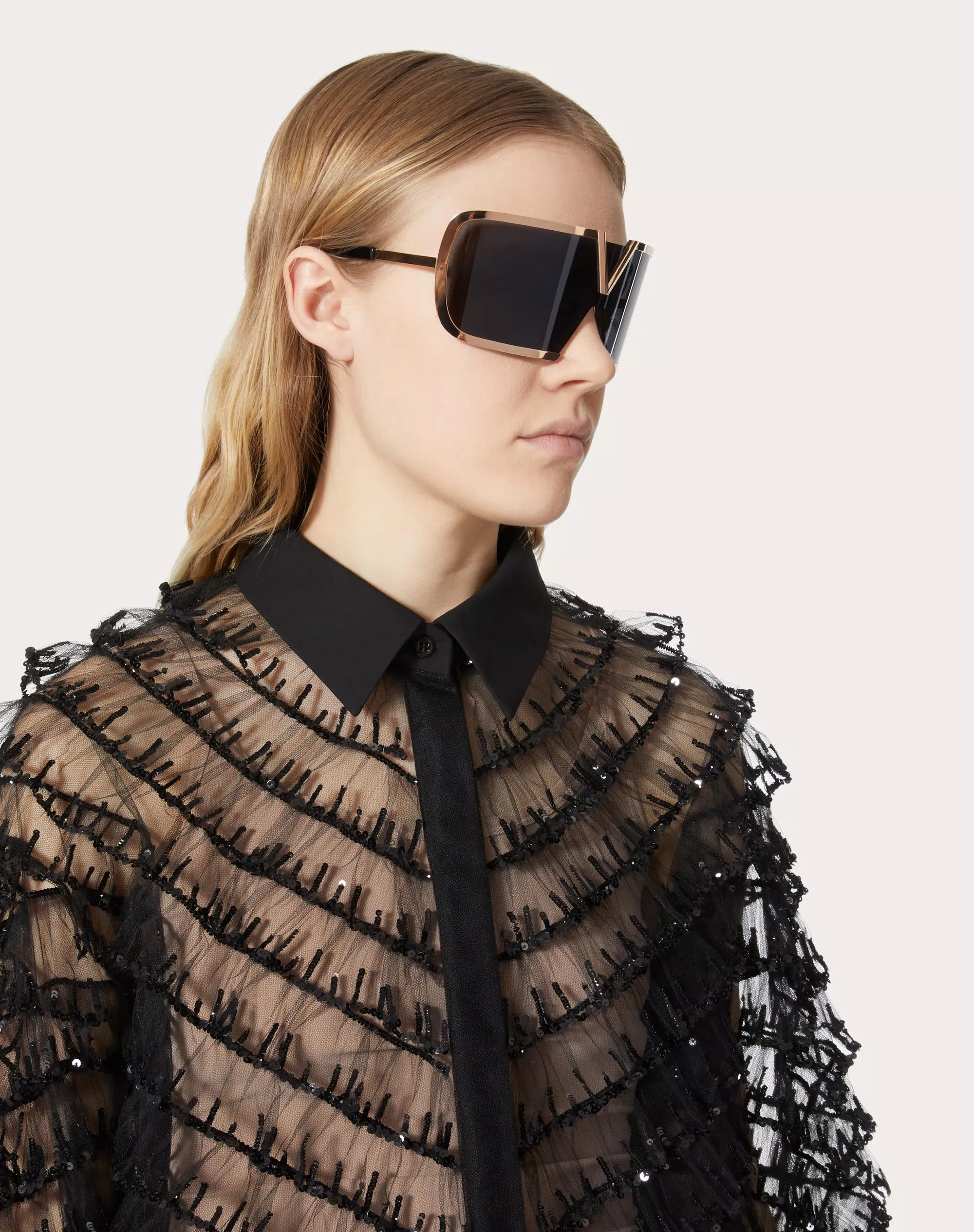 V - ROMASK ICONIC OVERSIZED MASK | Runway Boutique