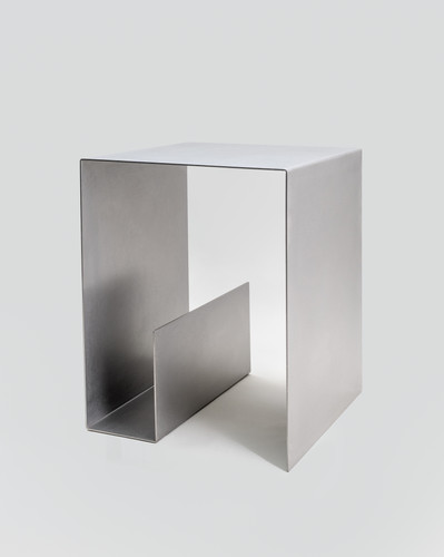Side Table - Kollwitz 01 | Stainless Studios Berlin