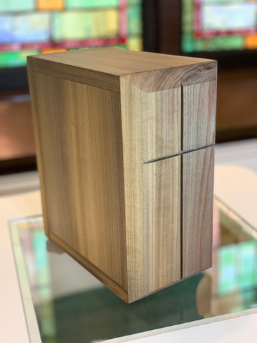 Purple Poplar Urn (#3147) | Simple Pine Box