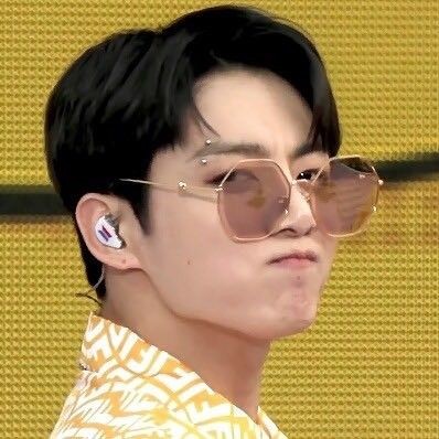 The secret of yellow color in Kpop ! Idols in yellow