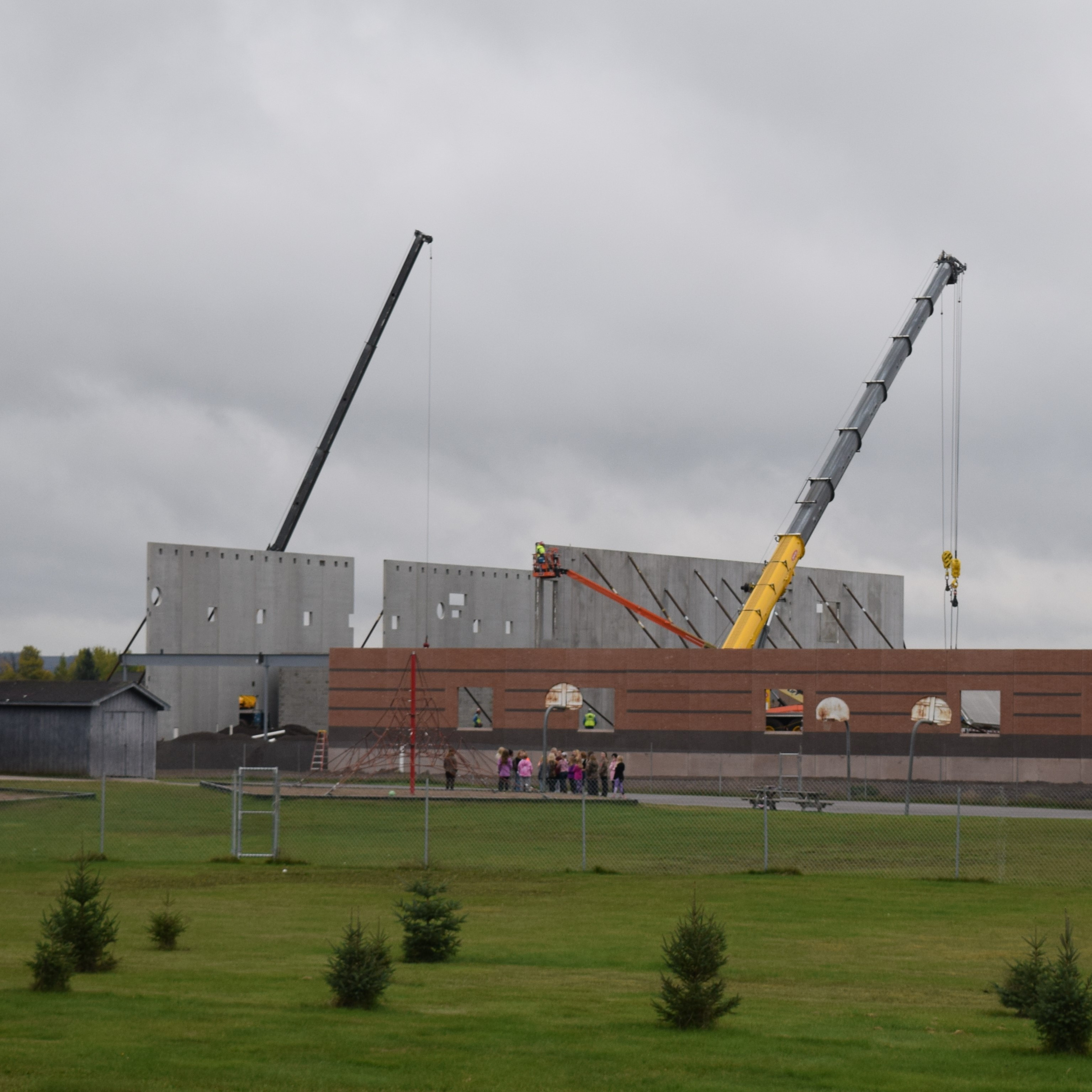 PRECAST VS. SITE-CAST TILT-UP CONCRETE PANELS