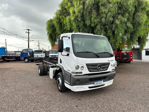 Mercedes Benz Accelo 1016 4x2 | boscatto caminhoes