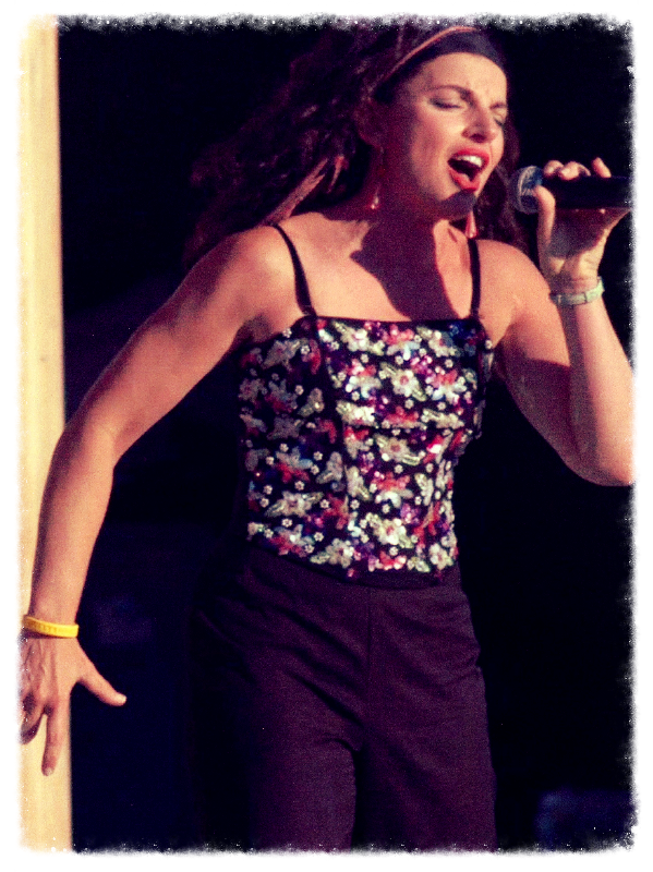 Natalie Pinto - International Vocalist