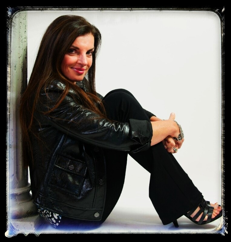 Natalie Pinto - International Vocalist