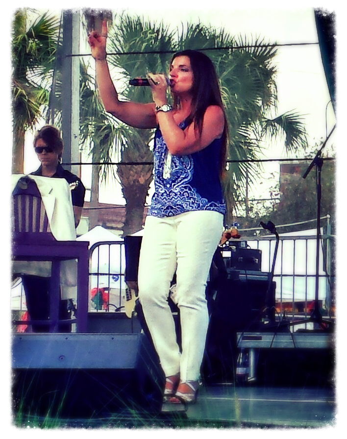Natalie Pinto - International Vocalist