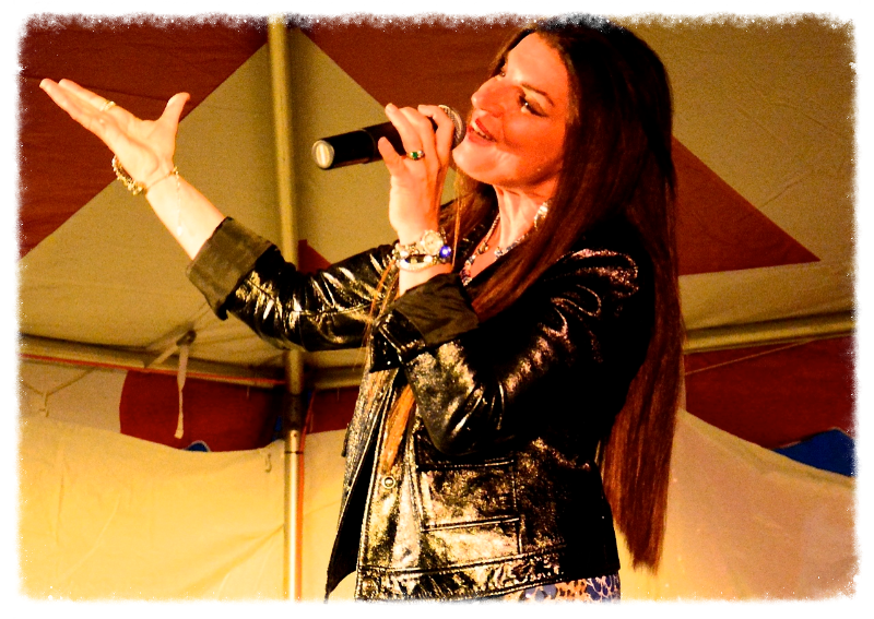 Natalie Pinto - International Vocalist