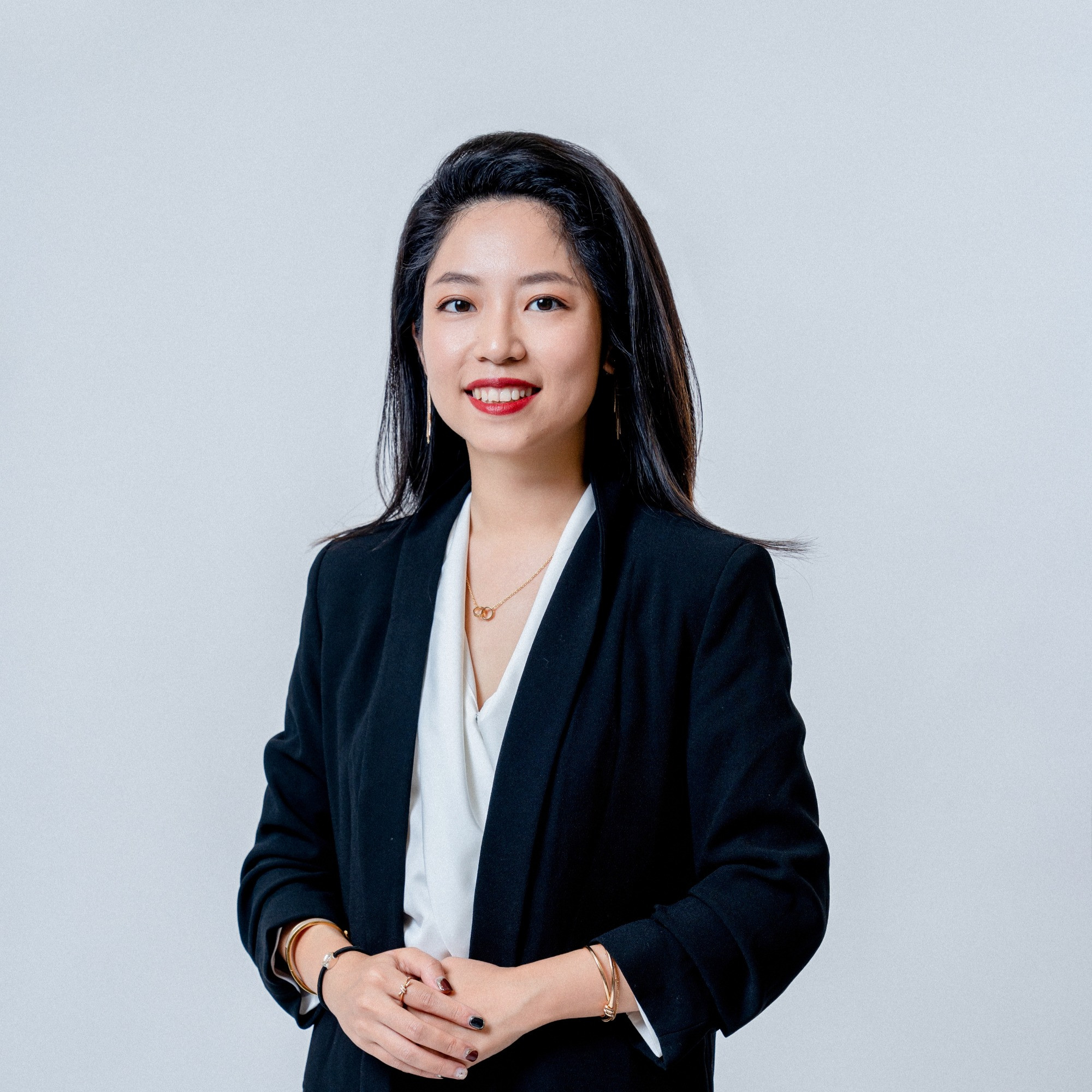 Zihui (Cathy) Huang | Acre NY Realty 纽约房地产