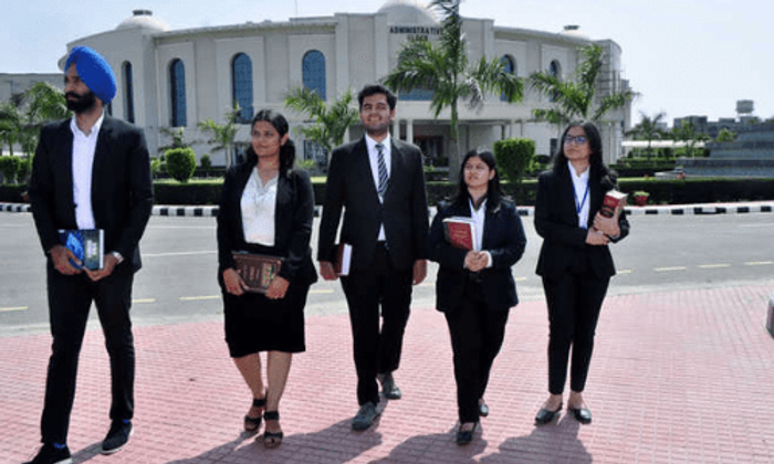 What’s the Dress Code at NLU?