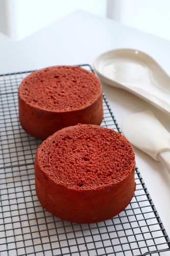 Red Velvet Sponge Recipe | Chemily's Cakes