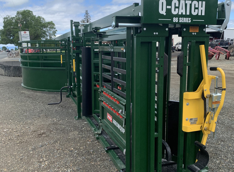 Arrowquip Portable Q catch 86 Series Chute Alley And Tub | OTLivestock.com