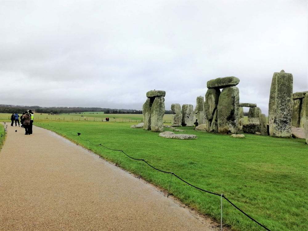 Stonehenge Inner Circle Experience