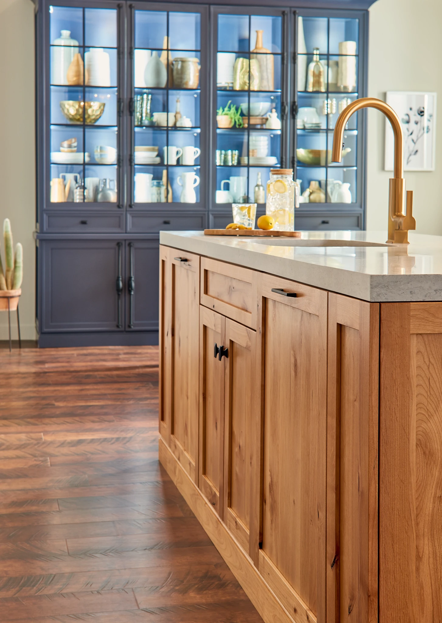 UltraCraft Stickley Natural Cabinets | Alba Kitchen
