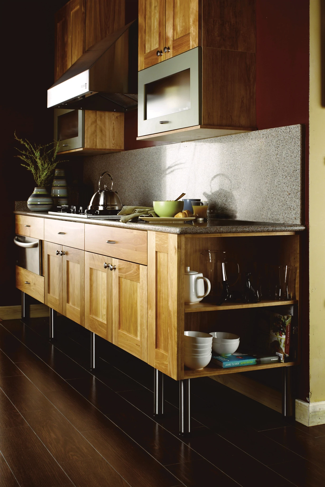 UltraCraft Stickley Wide Natural Cabinets | Alba Kitchen