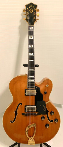 1975 Guild X-500 | Guitar Galactica