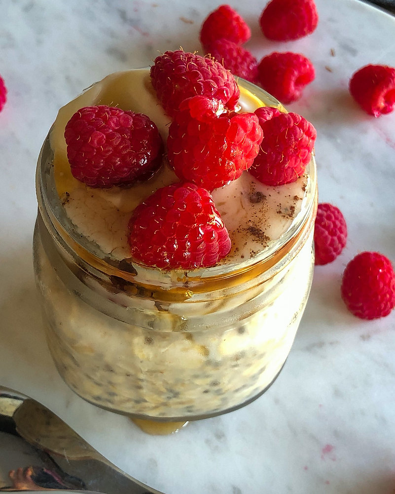 RASPBERRY PIE OVERNIGHT OATS