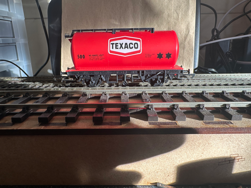 TEXACO 500 Tanker Red | TierneyModelRailway