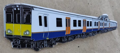 London Overground Class 315 Enamel Brooch Pin Badge | TierneyModelRailway