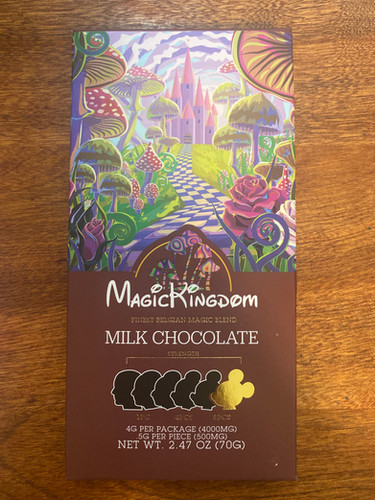 Magic Kingdom Shrooms Milk Chocolate 🍫 4g | budgurls