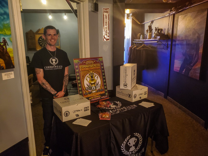 Home | The Summit Lounge