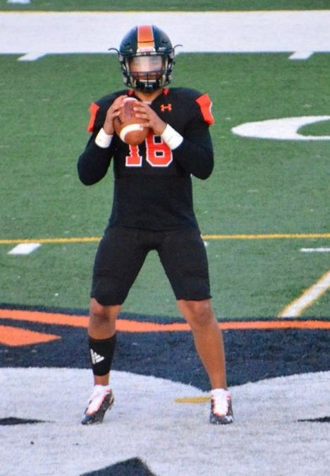 Catching Up With Top Illinois QB Recruit Harlem's James Cooper Class Of ...