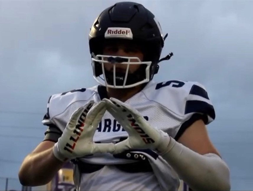 Talking With Top Illinois Recruit Centennial 6'4 Defensive End Jack ...