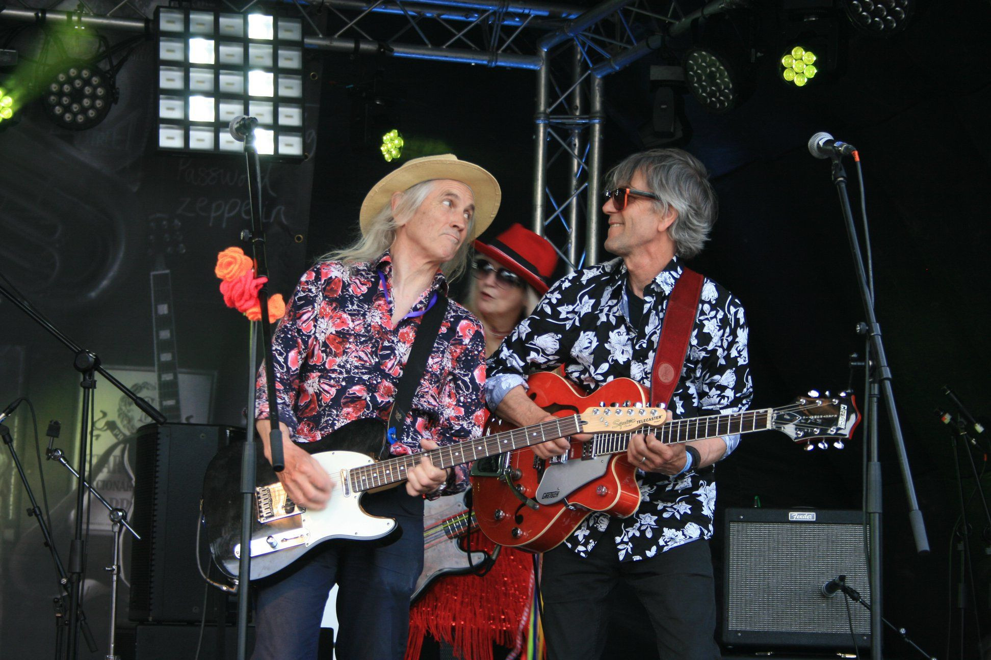 HOME | mysite-chrisnewman