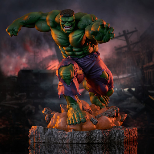 Diamond Select Marvel Gallery Comic Immortal Hulk Deluxe Statue | Singapore