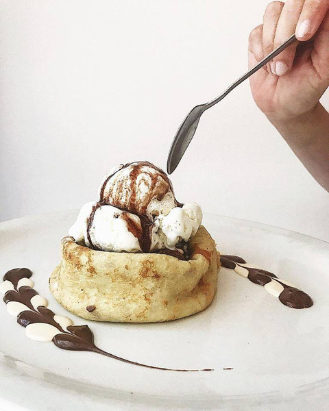 French | Les Crepes Carytown | United States