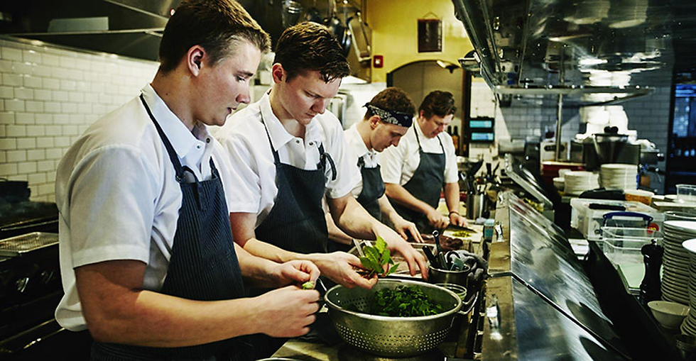 Behind the Scenes: The Allure and Challenges of Open Kitchens in ...