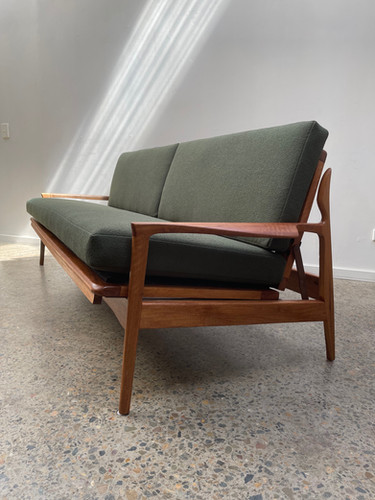 Fler ‘Narvik' day/night sofa | Tangerine & Teal