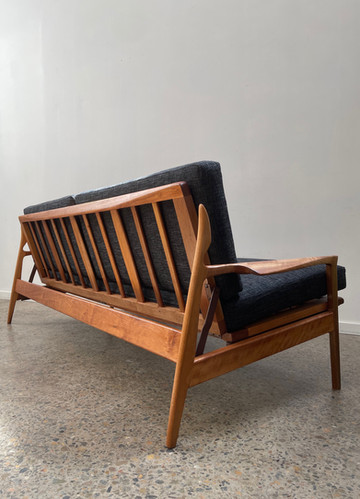 Fler ‘Narvik' day/night sofa | Tangerine & Teal