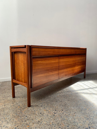 Fler 'Flervilla' sideboard | Tangerine & Teal