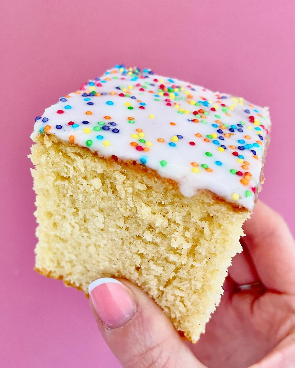 Jill Bakes | Old-School Sponge Cake