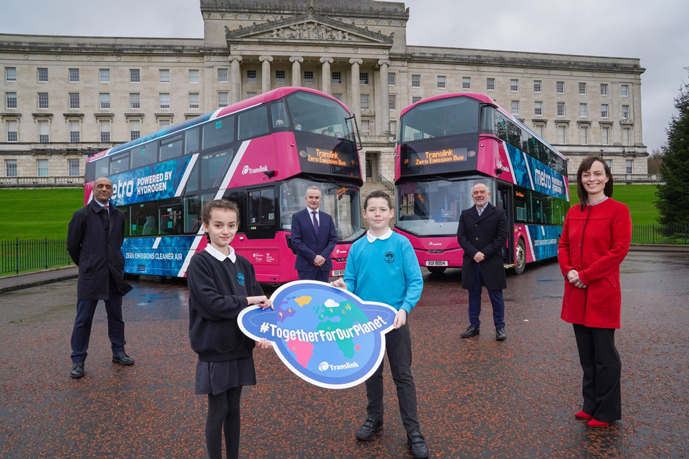 Ministers welcome arrival of first Hydrogen powered buses built by ...