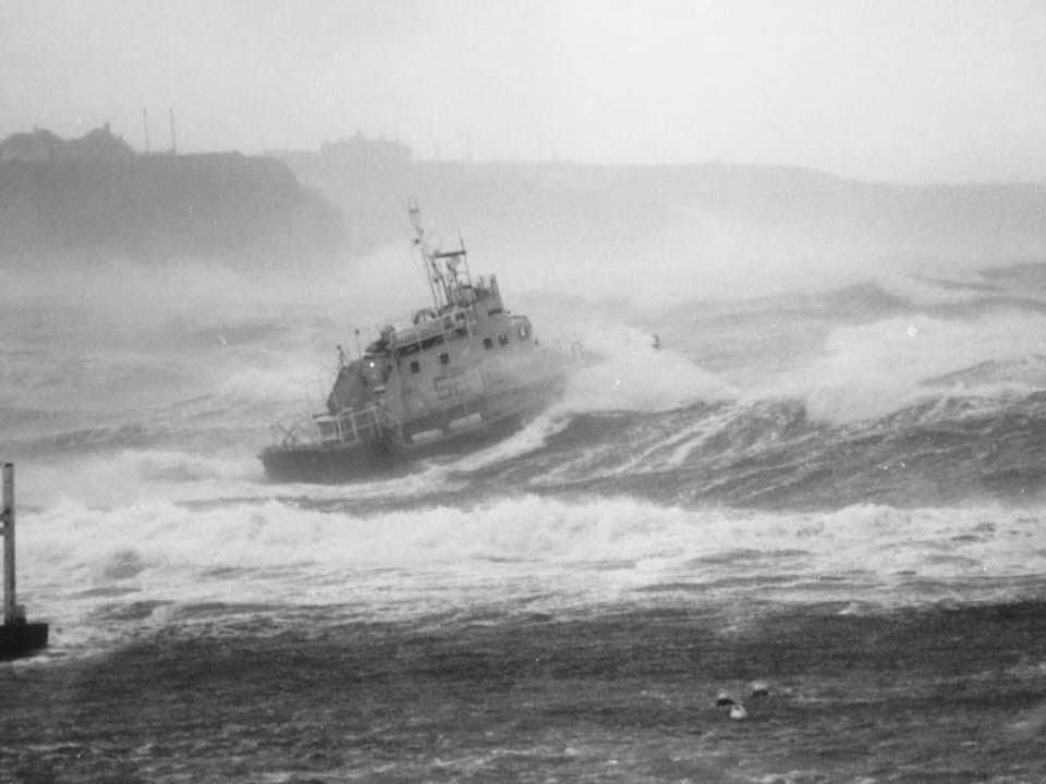 The story behind the photo | 32 years ago today Portrush Lifeboat ...
