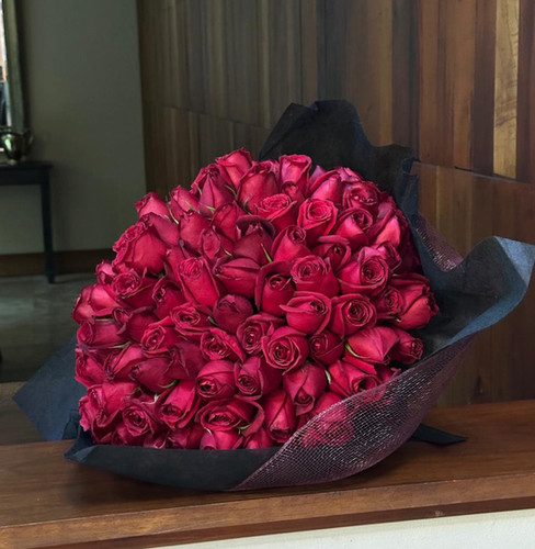 Ramo Buchón 120 Rosas | Flower Express