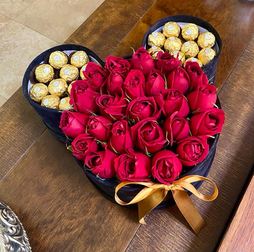 Caja Mickey Velvet Red & Ferrero | Flower Express