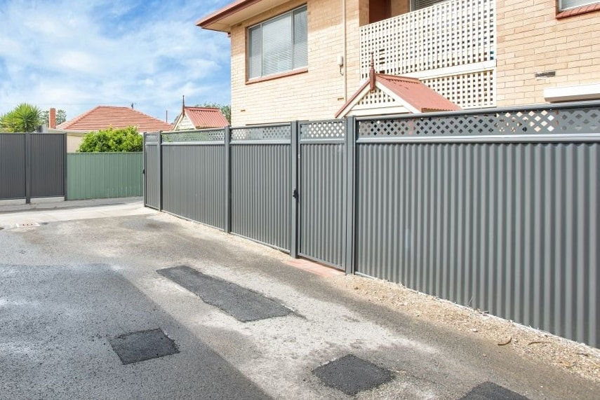 Fences Adelaide - Colorbond Fencing